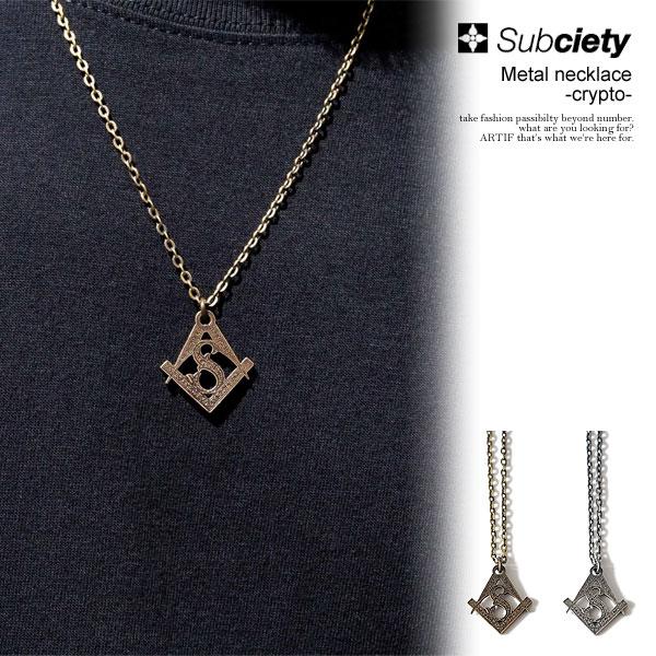 【発売日：2025年07月07日】SUBCIETY サブサエティ●商品説明人気グラフィックである『秘密結社』をイメージした『CRYPTO』をデザインしたネックレス。細やかに彫られたペイズリー柄とコンパス、定規、Sのマークが調和を意味するアイ...
