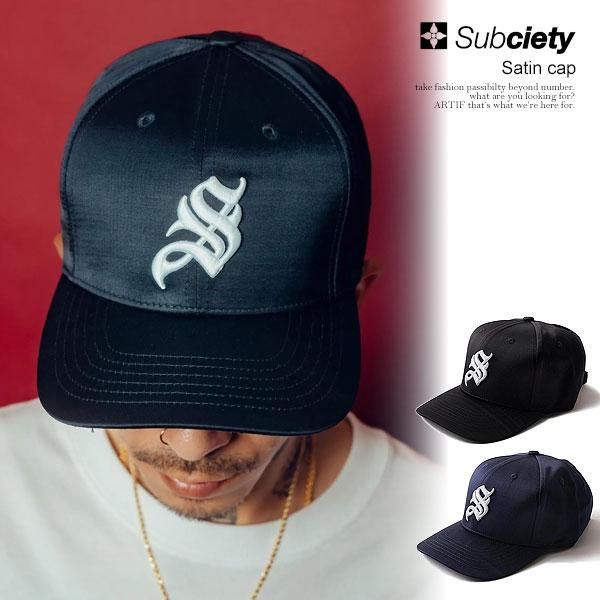 【発売日：2026年02月01日】SUBCIETY サブサエティ●商品説明カーブドバイザーの6パネルキャップ。スカジャンに使用されるサテン生地を採用。ワンウォッシュ加工を施しくたびれたヴィンテージ感を演出。フロントにはブランドイニシャルであ...