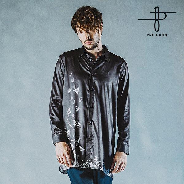 【発売日：2024年02月28日】NO ID. BLACK ノーアイディー 50％OFF SALE セール ステンドグラスの瓦礫をモチーフにしたプリントシャツ。胸から裾まで広がる大胆なアシンメトリーのバランスで個性的な世界観を演出。素材 :...