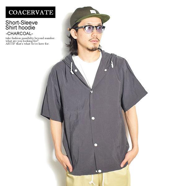 【発売日：2021年07月14日】COACERVATE コアセルベート 50％OFF SALE セール滑らかな表面のT/R(ポリエステル/レーヨン)素材使用したフーデッドデザインの半袖シャツです。フーデッドアイテムのミニマルでカジュアルなイ...
