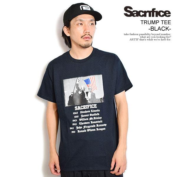 【発売日：2024年08月19日】Sacrifice サクリファイス 30％OFF SALE セール 6.0ozのオープンエンド糸を使用した生地はアメリカンテイストたっぷりのザックリとした素材感が特徴のTシャツです。フロントにはインパクトの...