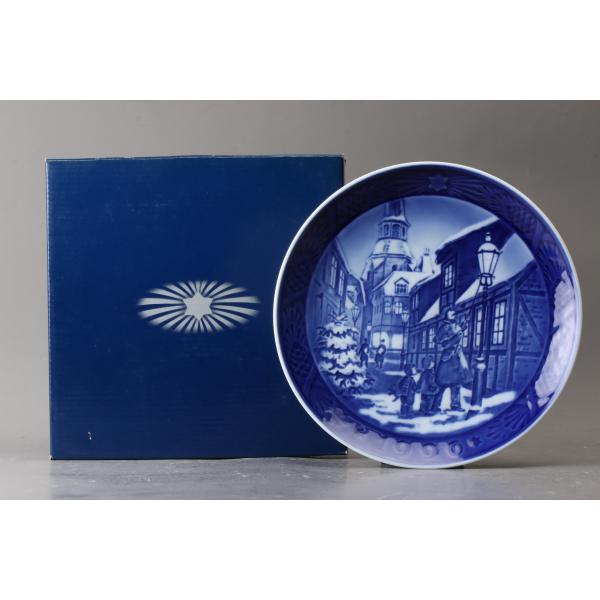 Royal Copenhagen ロイヤルコペンハーゲン 1996年 イヤープレート 飾り皿 共箱 リーフレット 本物保証