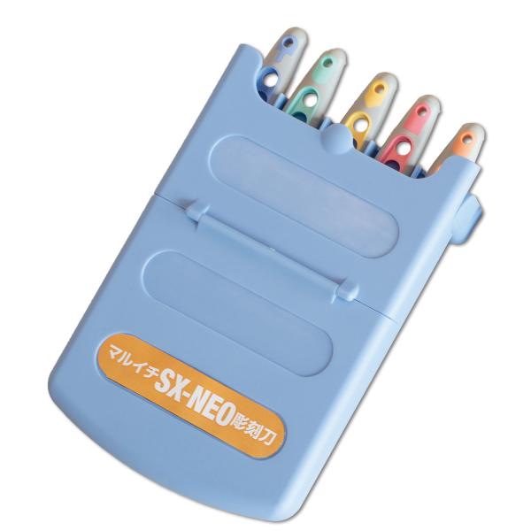 平刀7mm、切出し刀7mm、三角刀7mm、丸刀7mm、丸刀4mm柄：ABS＋エラストマー樹脂SXシリーズが安全性・携帯性・強度をプラスしてNEOとして新登場。彫刻刀の先端には、刃先をプラスチックでアーチ型に囲った「安全ガード(取り外し可能)...