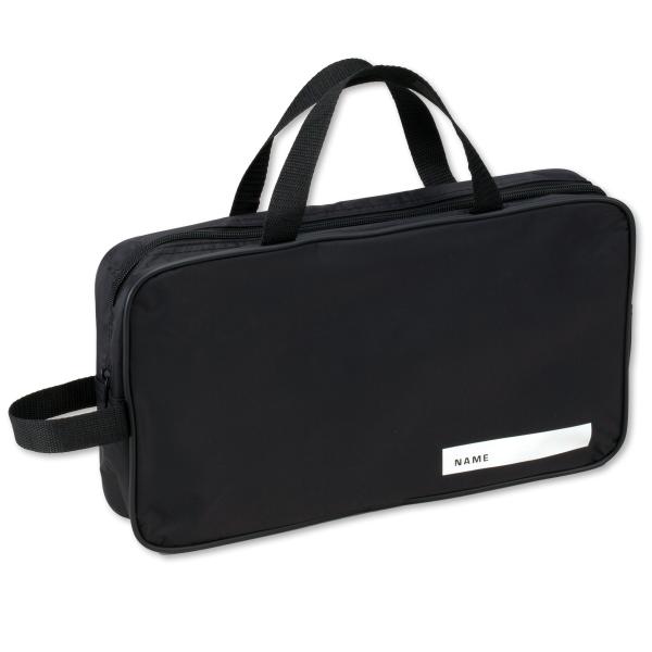 ファスナーネーム欄付きサイズ：約380×195×65mm材質：ナイロン100％