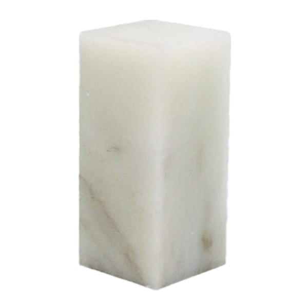 印面長さ80mm朝鮮半島産出の軟石で、粘りの強い印材用石です。天然石のため、色は不定です。