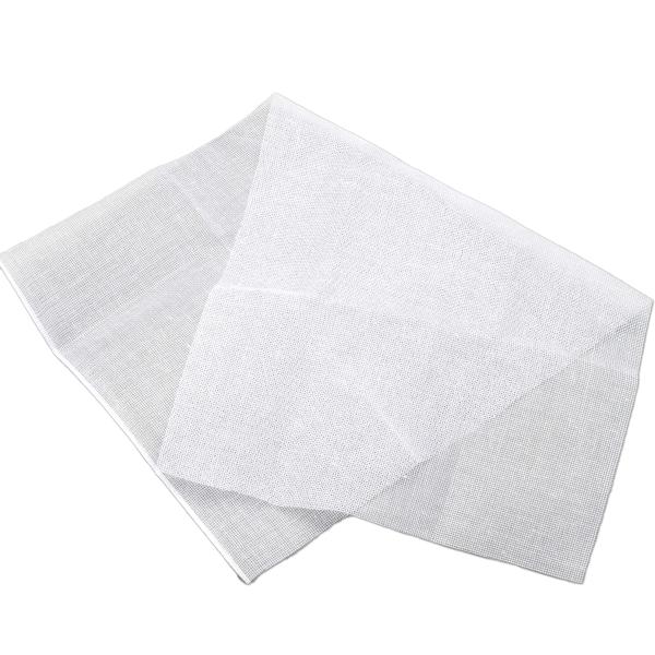 サイズ 30×50cm麻布(蚊帳目布)粘土作品に布地の織り模様を付けるときに使います。使用法は粘土表面に当て布を当て、たたき板で軽く叩いて布目跡の窪みを粘土に残して地肌の装飾模様にします。