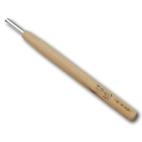 刃先：ハイス鋼鋼付柄：サクラ柄の長さ：180mm刃先キャップ付きハイスなのでプロも納得の切味。刃物鋼より3倍長持ちします。柄はサクラを使用し硬くて使い込むと手になじみます。彫刻刀の基本形の一つ、丸刀。駒透(コマスキ)刀ということも。先端のR...