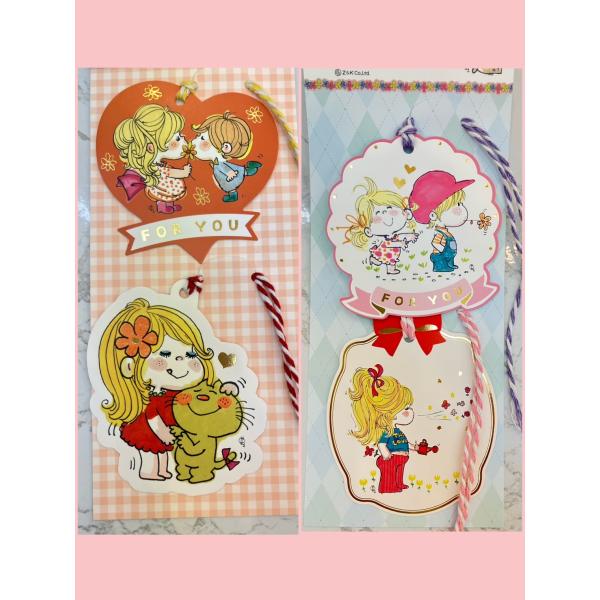 【水森亜土】 ギフトタグ（2枚入り）シンプルなラッピングにも、このギフトタグをつけるだけで一気に華やかにキラリと輝く箔押しもポイントです裏面にはメッセージを書けるので、一言添えて特別なラッピングにしてみてはいかがでしょうか？2 種　各 1 ...