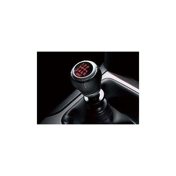 ■レガシィ　ＢＭ／ＢＲ　ＳＴＩシフトノブ(アルミ＋本革)新品です。 【適応】　ＢＭ／ＢＲ（Ａ型〜Ｅ型）　※ (６ＭＴ車) 【部品番号】ＳＧ１１７ＡＪ０１6●革部分にディンプル処理を施し、ブラックのキャップ部にチェリーレッドのSTIロゴとシフ...