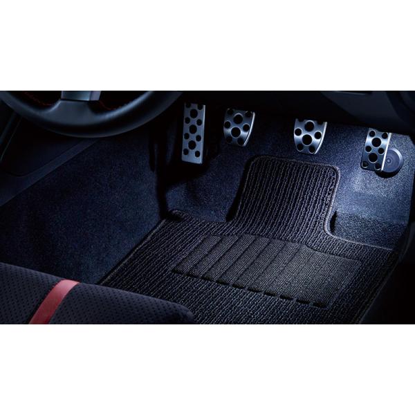 ■ＢＲＺ・ＺＤ　フットランプキット新品です。【部品番号】Ｈ７０１７ＣＣ０００【適応】ＺＤ　(Ａ型〜）●フロント2ヶ所。●ドア開閉、車幅灯と連動し点灯（車幅灯連動時は減光）。●ホワイトLED。●ON/OFFスイッチはありません。※ 画像はイメ...