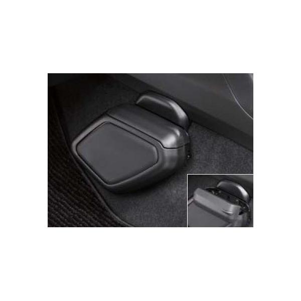 ■フォレスター・ＳＪ　クリーンボックス新品です。【適応】　ＳＪ　（Ａ型〜Ｅ型）【部品番号】Ｊ２０１７ＶＣ０００ ＊汎用色 ＊センターコンソール助手席側に装着。■送料本州：７００円北海道・四国・九州：９００円沖縄・離島の場合はお問い合わせください。