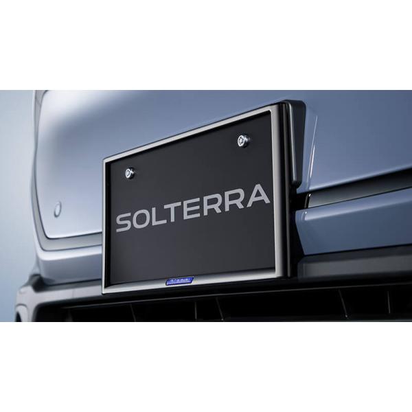 ■SOLTERRA・XEAM10X/YEAM15X　ナンバープレートベース新品です。【適合】　XEAM10X/YEAM15X　（Ａ型〜Ｃ型）　　　　（2022年5月〜2025年10月）【部品番号】Ｊ１０１７ＣＣ０００　×２枚●ブラックメッキ...