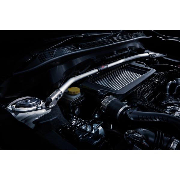 ■フォレスター・ＳＫ　ＳＴＩフレキシブルタワーバー（ターボ用）新品です。【適応】　ＳＫ　(Ｃ型〜Ｆ型) ※ターボ用【部品番号】ST20502S2000 ●アルミ製タワーバーを分割しリンクボールを入れたストラットタワーバー。シャシーのしなりを...