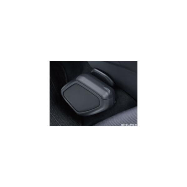 ■レヴォーグ・ＶＮ　クリーンボックス 新品です。 【適合】　ＶＮ　（Ａ型〜） 【部品番号】Ｊ２０１７ＶＣ０００●汎用色。●フロントコンソール助手席側に装着。■送料本州：７００円北海道・四国・九州：９００円沖縄・離島の場合は着払い発送になります。