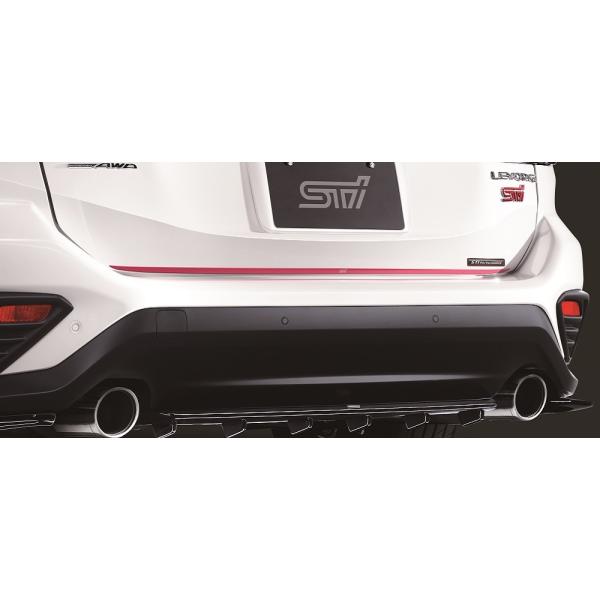 ■レヴォーグ・ＶＮ　ＳＴＩテールゲートガーニッシュ（チェリーレッド）新品です。 【適応】　ＶＮ　(Ａ型〜Ｄ型)  　 【部品番号】ＳＴ９１０４２ＶＲ０１０●テールゲート下部に貼りつけるチェリーレッド単色タイプのガーニッシュです。耐候性に優れ...