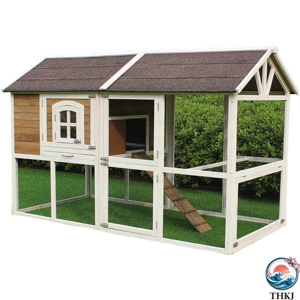 ?この大型ウサギ小屋は木製で、すべての金網は偶発的な怪我を防ぐためにしっかりと溶接されており、動物に無害な環境に優しいワニスで塗装されています。? アスファルトの屋根と木製の壁の塗装は雨水から保護し、天候パターンに耐えます。屋外用に設計され...