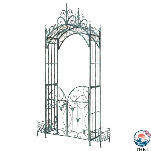 ? ユニークなデザイン：このアーバーは、繊細なラインとスクロールワークの王冠のモチーフを備えています。単独で立っているか、つるつるや花で覆われているかにかかわらず、イベントに印象的な焦点を追加します。? 強力な安定性：アーチパーゴラは粉体塗...