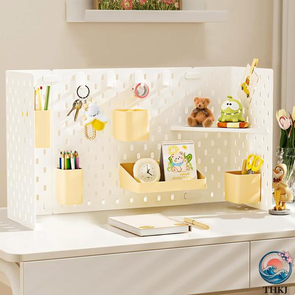 ? 【セット内容】このパンチングボードセットには様々な収納アクセサリーが含まれており、届いてすぐに使えます。卓上収納が簡単に！平面ボード＊1pcs、直角ボード＊2pcs、三角形収納トレー＊1pcs、大収納ケース＊2pcs、小収納ケース＊2p...