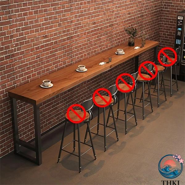 仕様： 製品の材質：松 製品サイズ: 140×40×105cm,160×40×105cm,180×40×105cm 製品の色:茶色 製品形状:矩形 1.環境にやさしく健康的なバーテーブル。松材は高貴な質感を持ち、耐久性と安定性を保証します。...