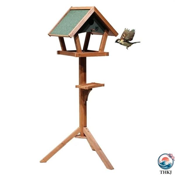 耐久性のある素材と品質：耐久性のある素材で作られています。 鳥も喜んで使ってくれるでしょう。 鳥のための素晴らしい選択：鳥のテーブルは、鳥が餌を食べるのを見ることができるように、あなたの庭を訪れるあらゆる種類の鳥を引き付けるかもしれません....