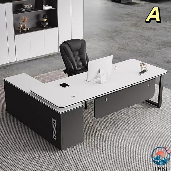 ? 高品質素材：デスクトップは厚みのある無垢材パーティクルボードで作られており、木の自然な風合いを保つだけでなく、耐久性も向上させ、オフィス空間を温かみと快適さに満ち溢れたものにします。よく作られたスチールと木の構造のマネージャーデスクは、...