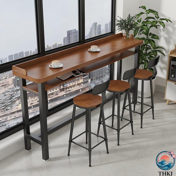 ? 厳選された無垢材、シンプルな質感：このバーテーブルは無垢材を使用し、自然な風合いと温かみのある質感を実現。シンプルなデザインが控えめな上品さを演出します。無垢材は耐久性に優れ、日常使いにも耐え、空間に自然な息吹を吹き込みます。モダンなス...