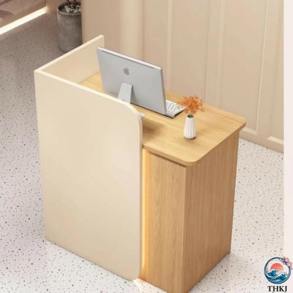 素材の質感: 収納機能を備えた木製ハイキャビネットは、高品質の高密度ボードで作られており、高くて厚く、強くて安定しており、耐久性があり、耐摩耗性があり、無垢材は大きなスペースロッカーを使用しており、サイズが大きく、全体のスペースも広いです。...