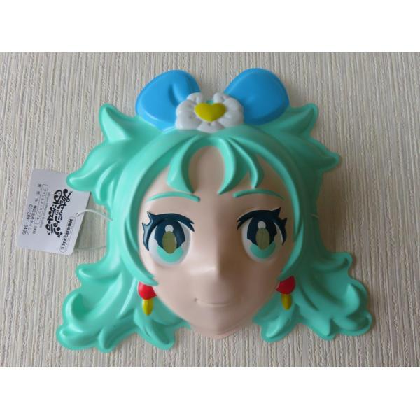 お祭りや縁日で販売されているキャラクターお面です。お子様の変身ごっこやヒーロー・ヒロイン遊びに大活躍！また飾りとしてお好きなキャラをお部屋に飾って楽しく彩ってみてはいかがでしょうか？