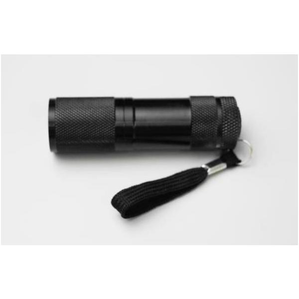 配送はヤマト運輸「ネコポス」ポスト投函です。時間指定は出来ません。日時指定は、宅急便、宅急便コンパクトをご利用ください。【商品説明】・本体：　長さ88ｍｍ×幅25ｍｍ・外部の材質：アルミ合金・波長：365-400NM（メーカーサイトより）・...