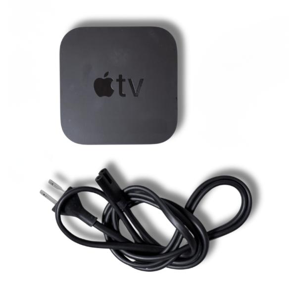 Apple TV HD（第4世代 / A1625）と、標準ブラックリモコンのセットです。YouTube、Netflix、Prime Videoなどの動画配信サービスを、Appleならではのヌルヌルと快適な操作感で楽しめます。【このセットが選...
