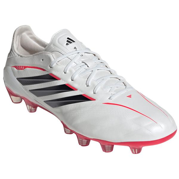 【メーカー】adidas（アディダス）【カテゴリー】サッカー【分類】スパイク【商品説明】ブランド初のヒールカウンター搭載で、スムーズかつ素早い足入れを実現。成形構造により、独特形状のしっかりとしたヒールカウンターが、安定性を保ちながらもスム...