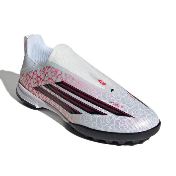 【メーカー】adidas（アディダス）【カテゴリー】サッカー【分類】トレーニングシュ-ズ【商品説明】ファイバースキンアッパーは、サポート力とソフトな足あたりを両立するエンジニアード素材を組み合わせ、綿密に計算されて配置された3Dラインで足元...