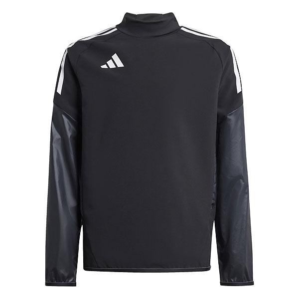【メーカー】adidas（アディダス）【カテゴリー】サッカー【分類】ウインドウェア【商品説明】素材に厚手のダブルニット生地を用い、モックネックと伸縮性のあるトリムを備えて、強風から身体を保護するデザインに仕上げている。3バーロゴとスリースト...