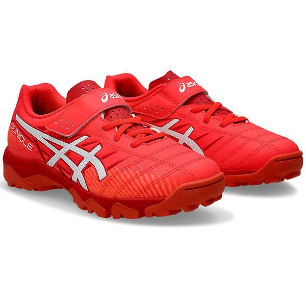 【メーカー】asics（アシックス）【カテゴリー】サッカー【分類】トレーニングシュ-ズ【商品説明】成長中の子供の足をサポートするためにキッズ専用ラストで設計されており、ベルトでフィット感を調節可能。アッパーに内蔵した成型ヒールカウンターでか...