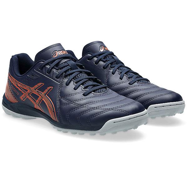 【メーカー】asics（アシックス）【カテゴリー】フットサル【分類】シューズ【商品説明】安定性とクッション性を求めるフットサルプレーヤーにおすすめ。ワイドラストのトレーニングモデル。E.V.A.ミッドソールがクッション性を高め、アッパーの前...