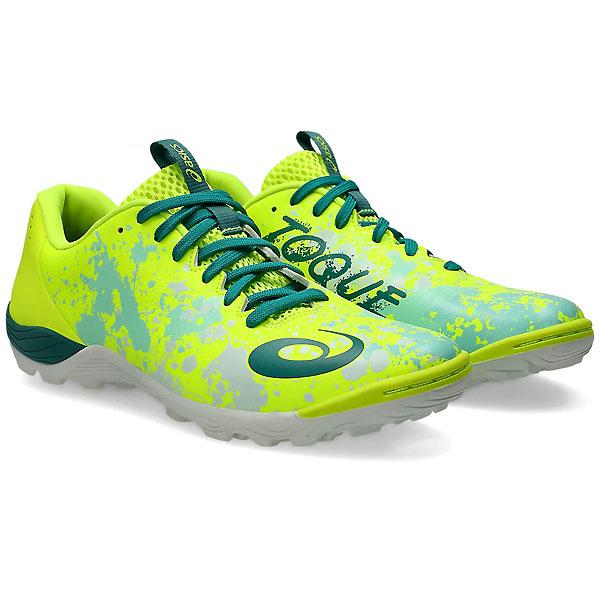 【メーカー】asics（アシックス）【カテゴリー】フットサル【分類】シューズ【商品説明】人工芝でグリップを発揮するフットサルシューズ。アッパーにはやわらかいマイクロファイバー人工皮革を採用することで、耐久性とフィット性を両立。Uスロートを外...