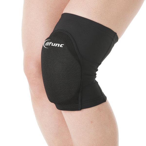 【メーカー】D&amp;M（ディーアンドエム）【カテゴリー】ボディケア【分類】サポーター・テープ【商品説明】ママさんバレーボールレシーバー専用サポーター。二層構造のワイドパッドが膝頭周囲までしっかり保護。パッドの安定性を追及した新構造。あら...