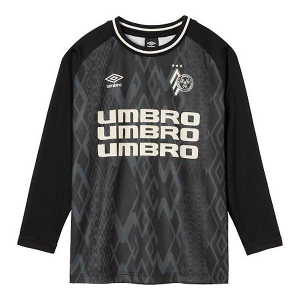 【メーカー】UMBRO（アンブロ）【カテゴリー】サッカー【分類】プラクティス シャツ【商品説明】ダイヤモンドのリピートグラフィックを大胆にあしらったプラクティスシャツ。【カラー・仕様・サイズ】カラー：BK00（ブラック）素材：ポリエステル1...