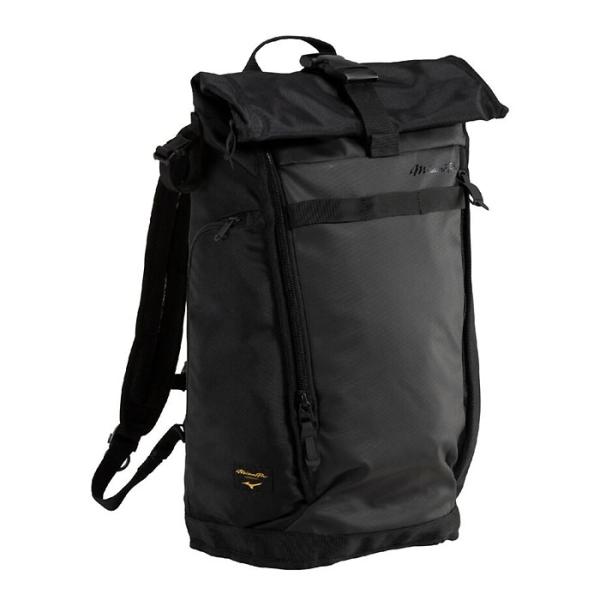 【メーカー】ミズノ（MIZUNO）【カテゴリー】野球【分類】バッグ【商品説明】容量を自在に調整可能なロールトップバックパック。【カラー・仕様・サイズ】カラー：09（ブラック）素材：ポリエステルサイズ：L27×W19×H49cm容量：約25L...