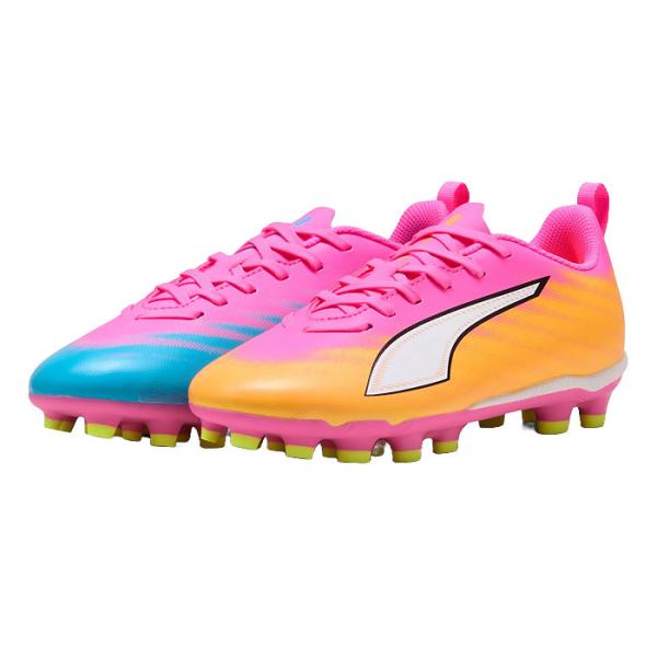 【メーカー】PUMA（プーマ）【カテゴリー】サッカー【分類】スパイク【商品説明】固い土や人工芝（ロングパイル）でのプレーに対応した、ジュニアプレーヤーのための高機能スパイク。レギュラーフィット＋ラウンドトゥ設計で足にしっかりフィットし、シュ...