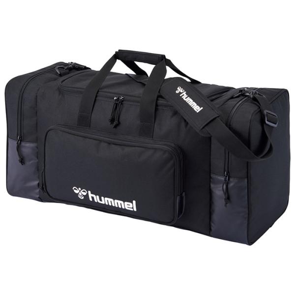【メーカー】ヒュンメル（hummel）【カテゴリー】サッカー【分類】バック【商品説明】チーム対応の大容量のボストンバッグ。両サイドにシューズの入るポケットを、メイン収納には小物ポケットを配置。【カラー・仕様・サイズ】カラー：90（ブラック）...