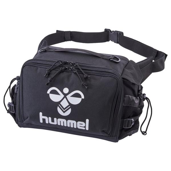 【メーカー】ヒュンメル（hummel）【カテゴリー】サッカー【分類】バック【商品説明】チームスタッフ向けのウエストトレーナーバッグ。レインカバー付きで急な雨でも安心。【カラー・仕様・サイズ】カラー：90（ブラック）素材：合成繊維サイズ：21...