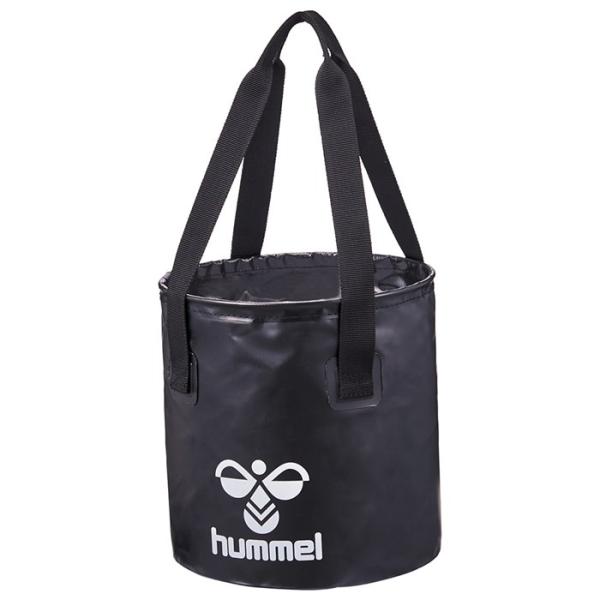 【メーカー】ヒュンメル（hummel）【カテゴリー】サッカー【分類】バック【商品説明】グラウンドやコートで個人の荷物の持ち運びに便利な防水ケース。収納に便利な折りたたみ仕様。【カラー・仕様・サイズ】カラー：90（ブラック）素材：合成皮革（P...