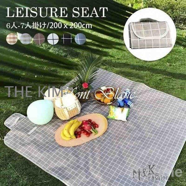 お花見、BBQ、海水浴、ピクニック、運動会、遠足といった行事にぴったりのレジャーシート■ひろびろ大型シート200×200cmの大判サイズで6〜8人座れる大人数から少人数までコレ1枚でバッチリ■硬い地面でもふわふわ表面はふんわりとした厚みのあ...