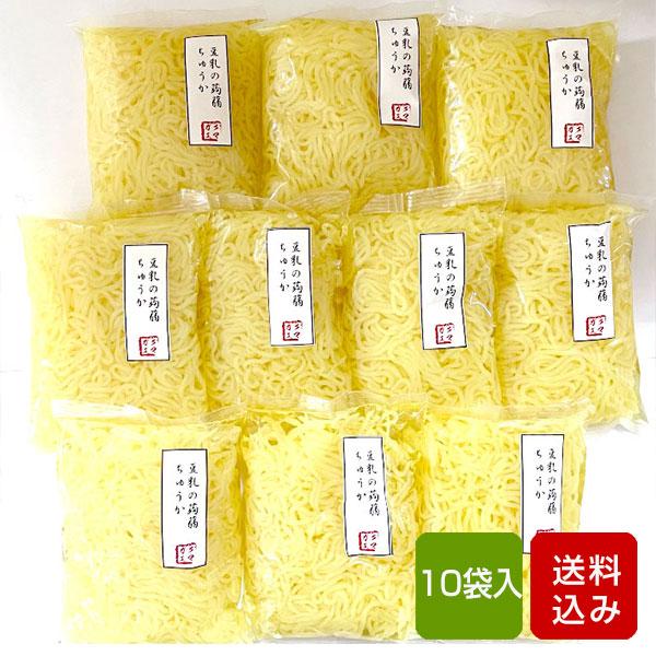 小麦・塩を全く使わない、体に優しいサッパリしたこんにゃく麺です。豆乳入りでつるつるした食感が人気の秘密。冷麺、やきそば、ちゃんぽんなど、いつもの料理を手軽にカロリーダウンできます。コンニャク造りは水が命の基本に基づき、久住山系の天然ミネラル...