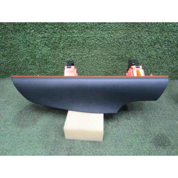 **** 商品説明を必ずご確認ください ****部品管理番号：242498000070210メーカー純正品番：55416-52200-C0部品名：グローブBOX部品メーカー品番：55442-52170部品区分：リサイクル品管理品番：2424...