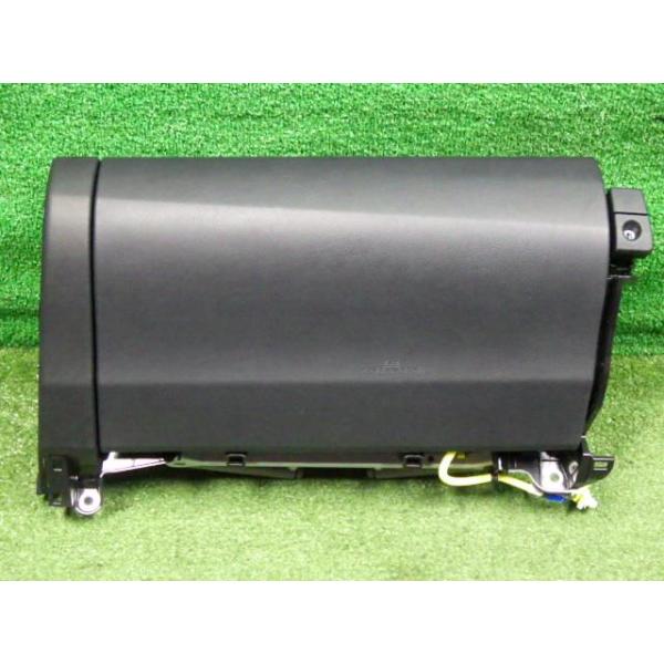 **** 商品説明を必ずご確認ください ****部品管理番号：242950000070210メーカー純正品番：55550-30490-C0部品名：グローブBOX部品区分：リサイクル品管理品番：242950車名：レクサス GS車両タイプ名：4...