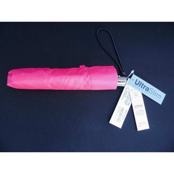 ◆新品　◆patria e-DRY・ウルトラスリム折りたたみ傘48cm<BR>※参考上代：2800円◆傘の色：レッド◆強度のあるスチール骨を使用しており、174gの極細軽量を実現しました。◆強力撥水加工が施された「e-DRY」の...