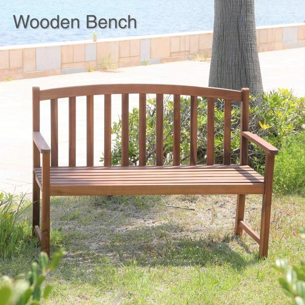 木製ベンチでお庭を温もりのある空間に上品さと温もりの天然木ベンチ【商品サイズ】幅1284×奥行586×高さ900mm【梱包サイズ】1570ｘ605ｘ110【素材】■構造部材:天然木(アカシア材)　■表面加工:オイルステイン【製造国】ベトナム...