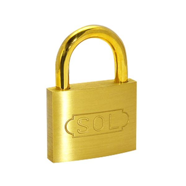 耐久性に優れ、様々な用途でご使用して頂けます。【用途】倉庫、コンテナ、物置き、門扉・ゲート、ポスト、ゲタ箱等の施錠。【特徴】スタンダードな真ちゅう製の南京錠です。本体1ケに対しキー3本付です。【仕様】●サイズ：ツル径4.8mm・ツル長13....